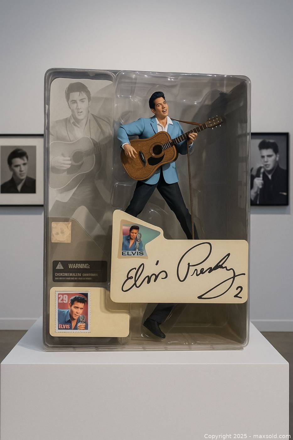 Sealed Elvis Presley performance figurine | Maxsold