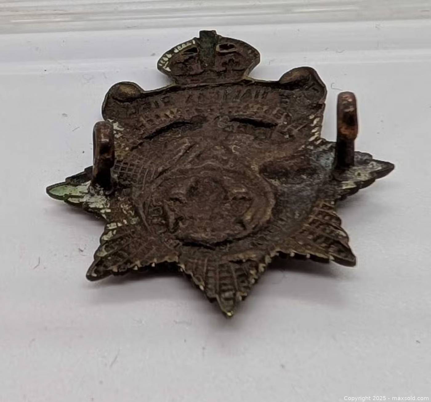 WW2 Canadian Halifax Rifles Cap Badge | Maxsold