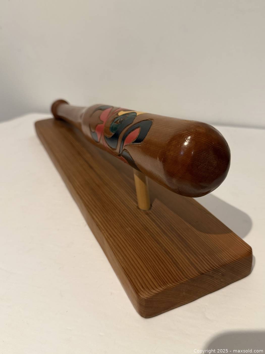 Tom Henderson signed carved painted baseball bat | Maxsold