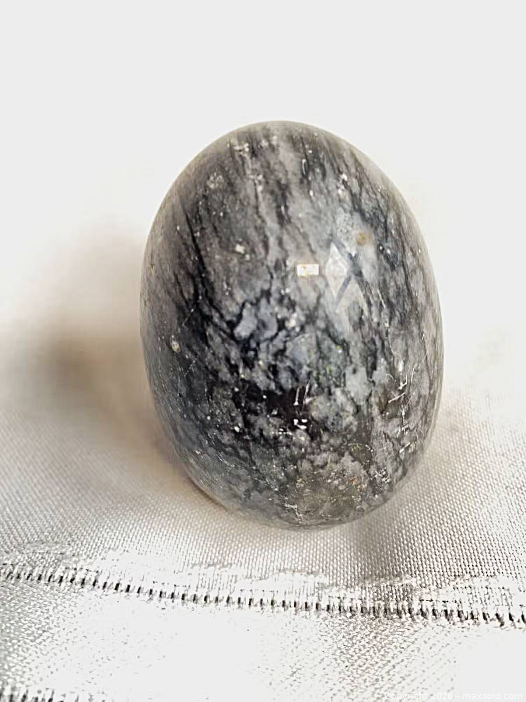 Picasso Jasper polished egg | Maxsold