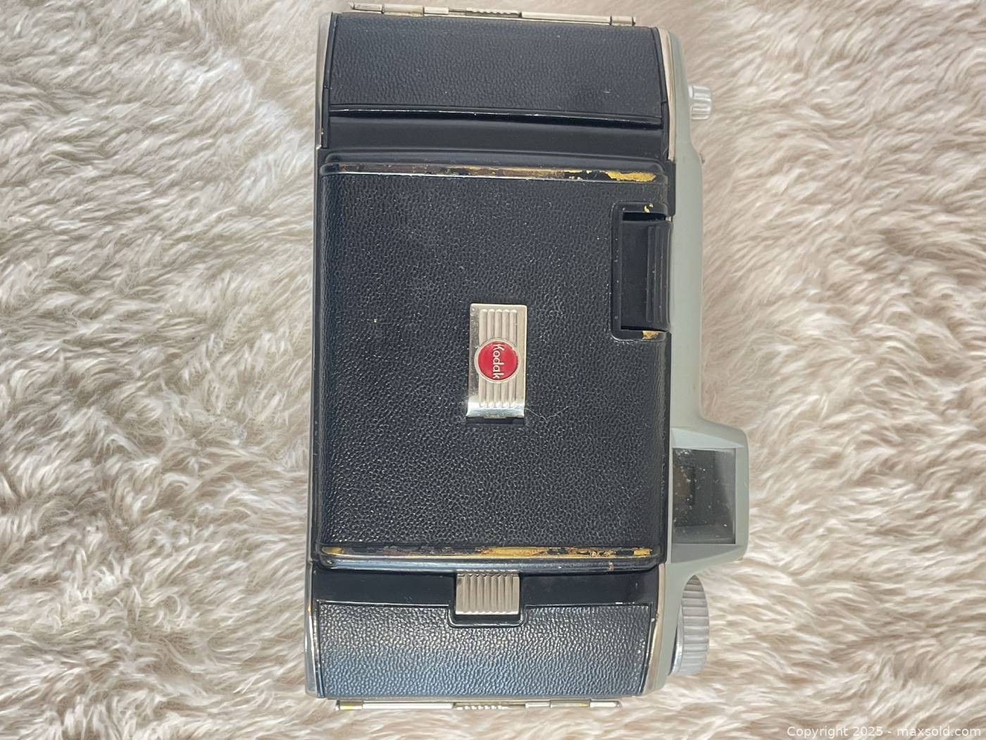 Kodak Tourist 620 Folding Camera c1950s | Maxsold