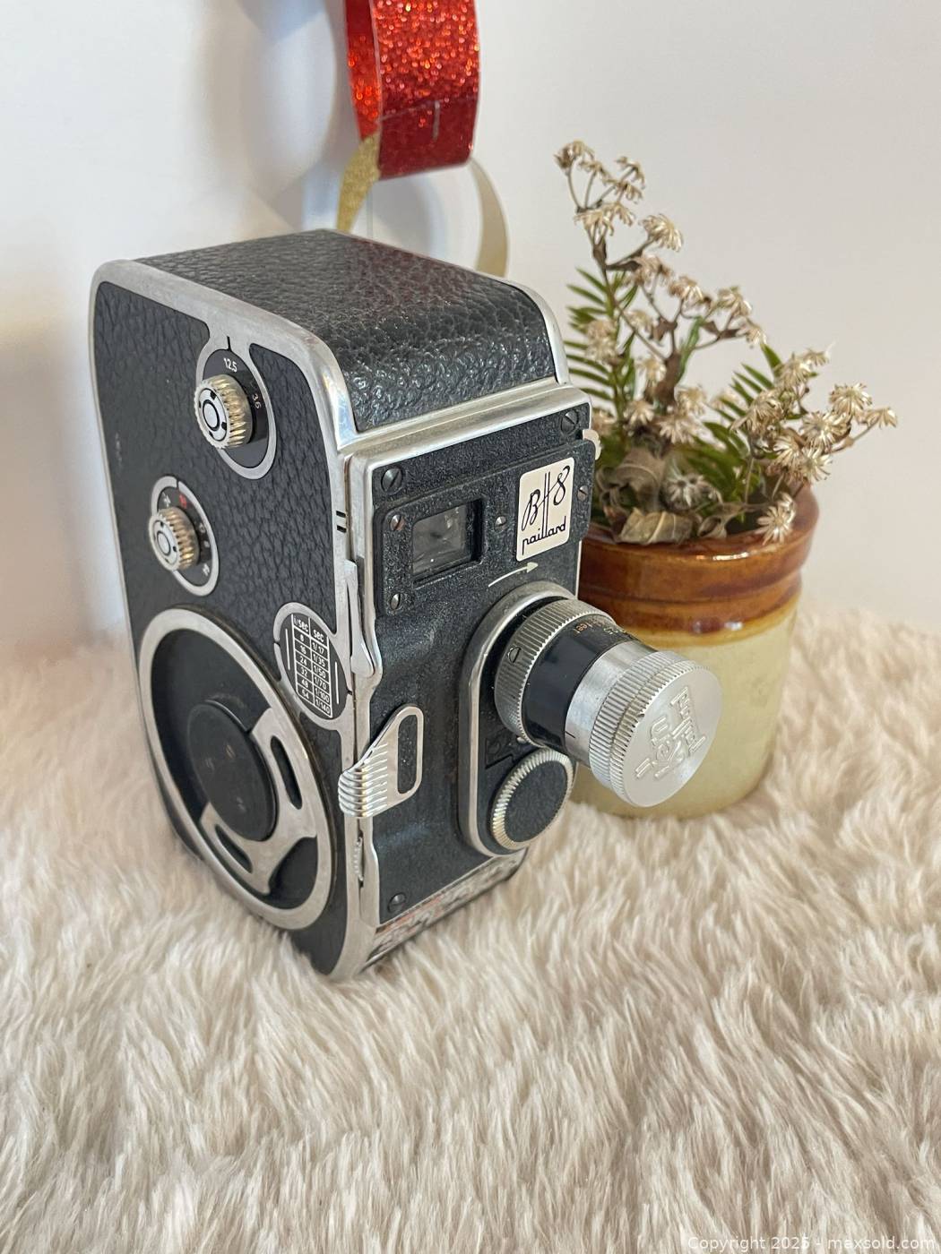 Bolex Paillard B8 8mm Movie Camera w/12.5mm f1.8 Lens | Maxsold