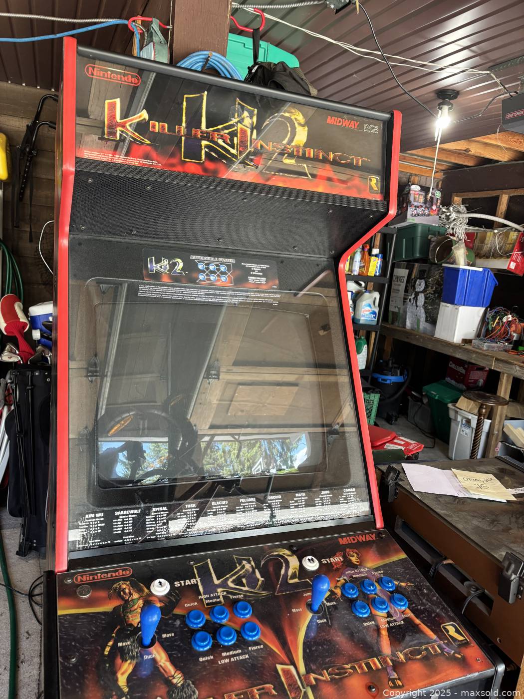 Killer Instinct 2 upright arcade cabinet | Maxsold