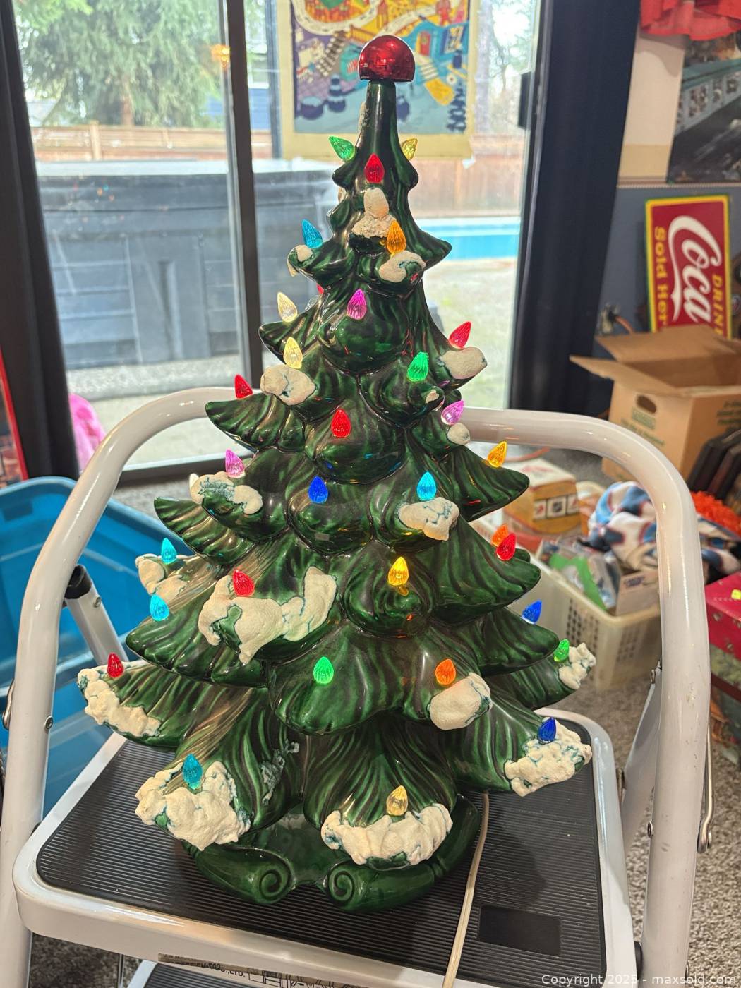 Vintage ceramic electric Christmas tree 19" | Maxsold