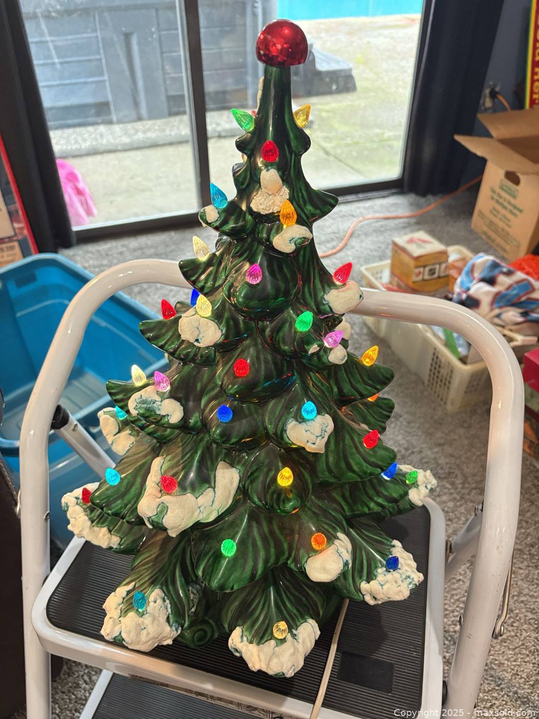 Vintage ceramic electric Christmas tree 19" | Maxsold