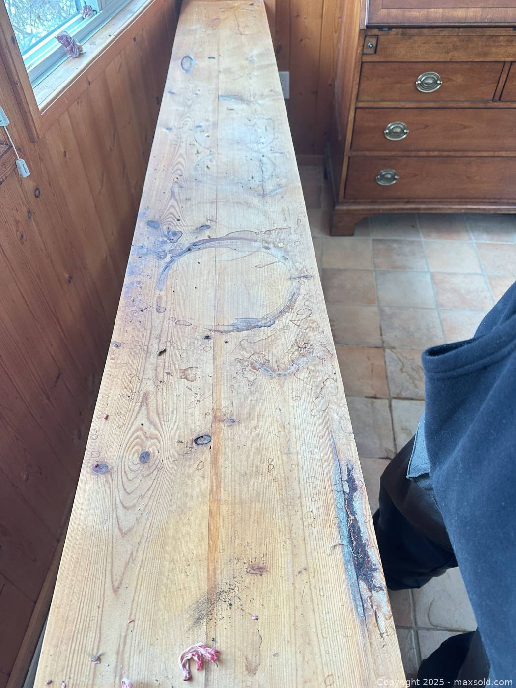 8 ft solid softwood plank bench | Maxsold