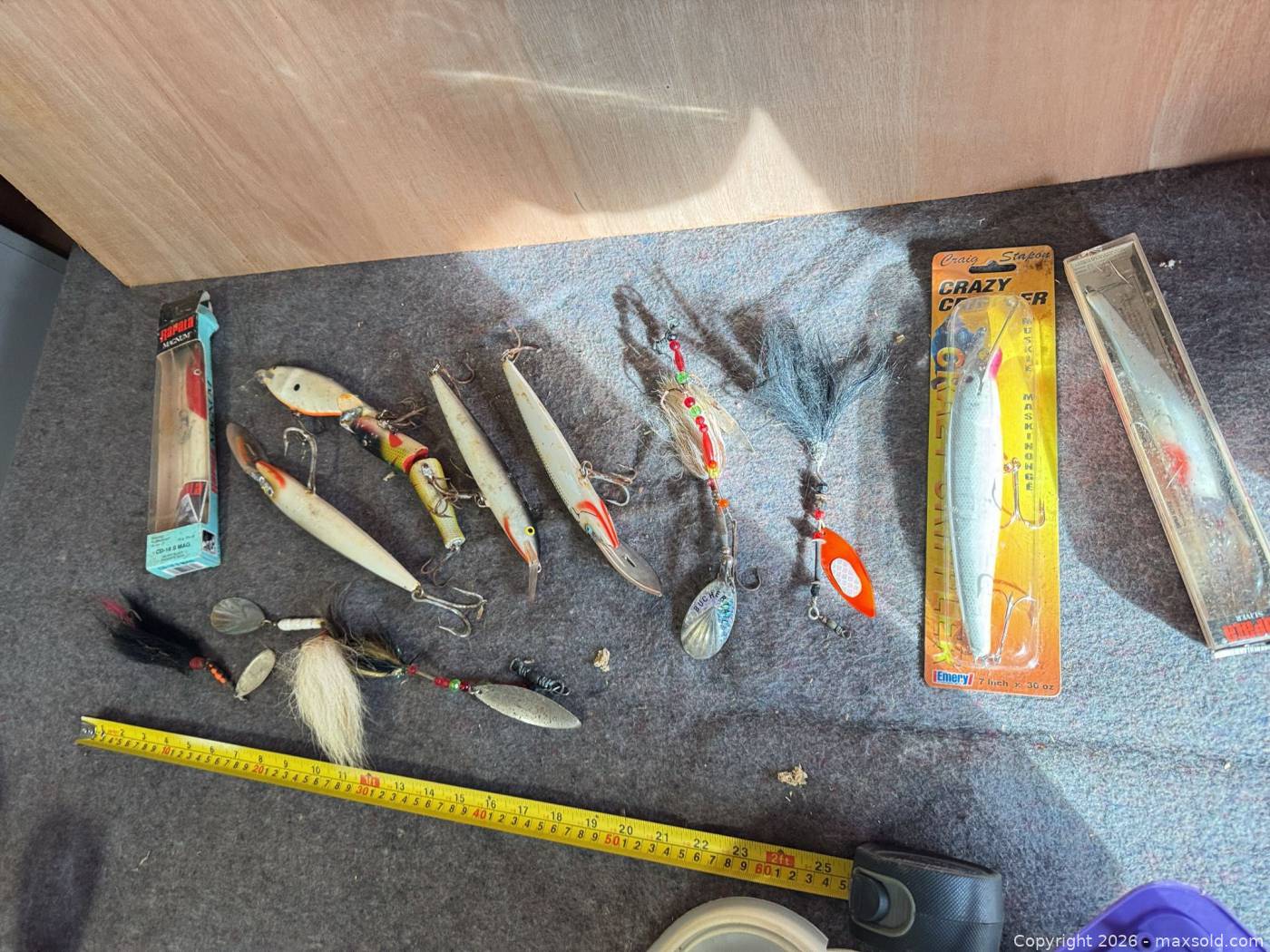 Rapala Sliver, Crazy Crippler & assorted vintage lures | Maxsold
