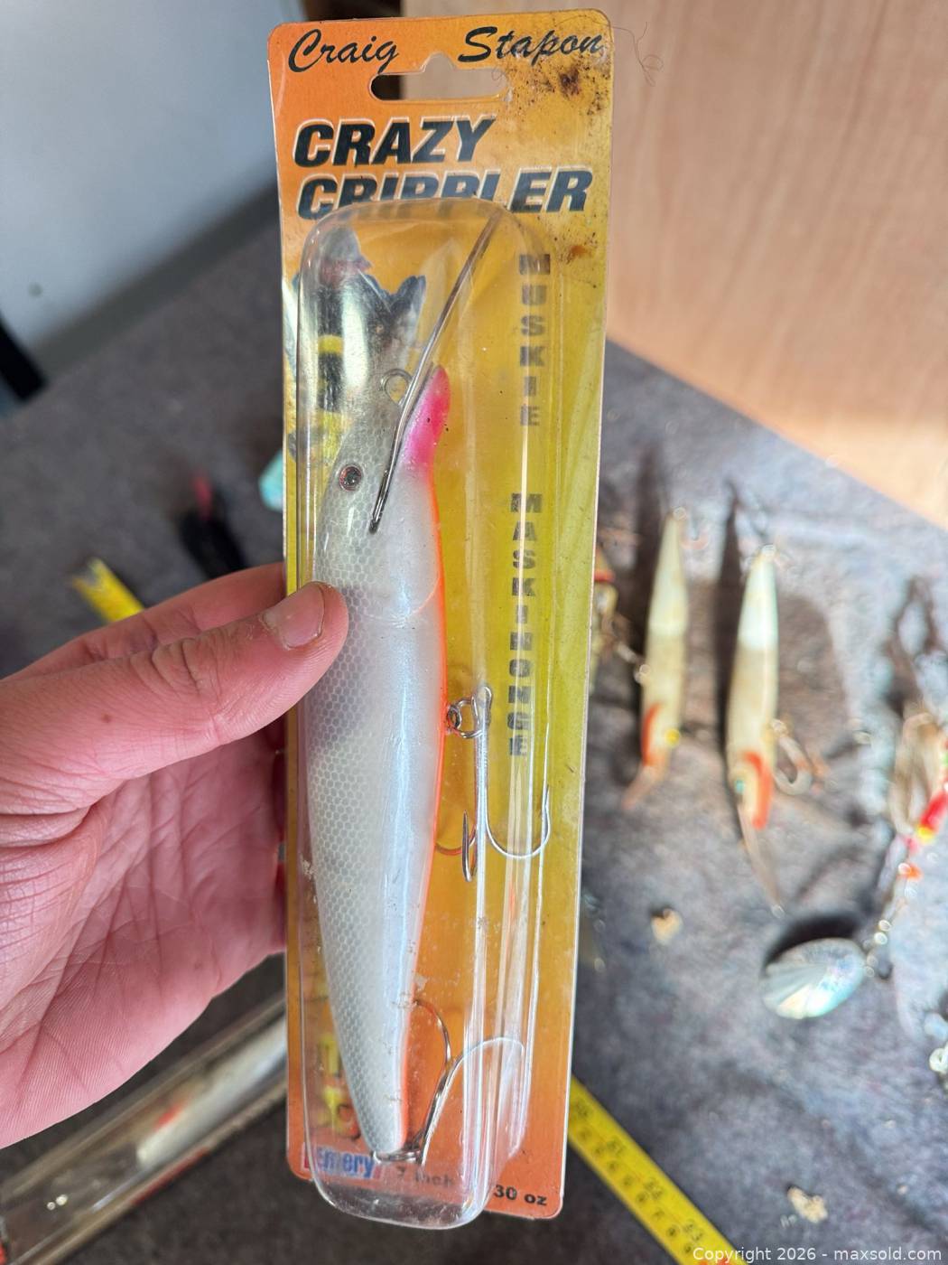 Rapala Sliver, Crazy Crippler & assorted vintage lures | Maxsold