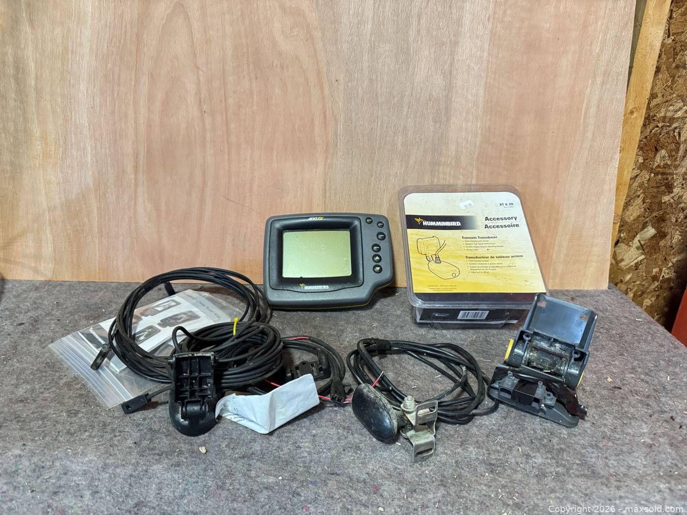 Humminbird 400TX fish finder with XT 9 20 transducer, bracket, cables ...