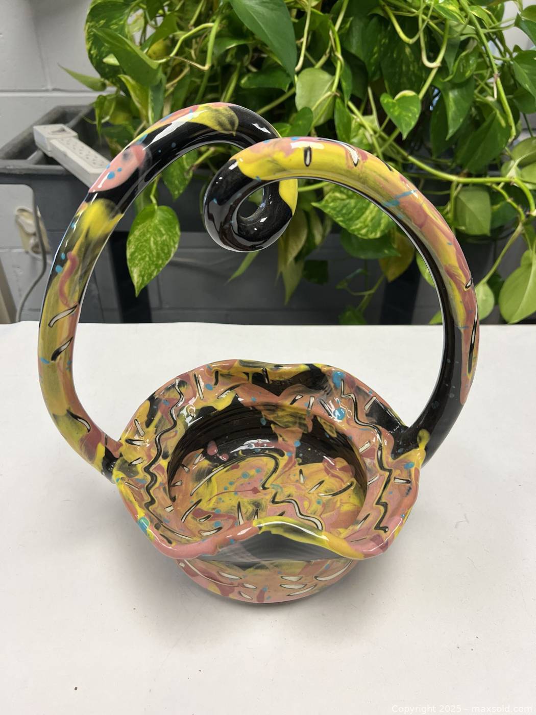 Handmade Multicolour Ceramic Handled Bowl | Maxsold