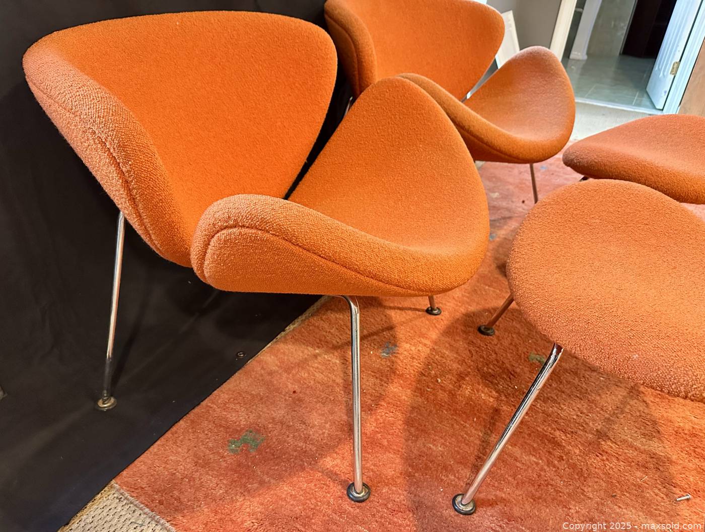 Pair Artifort Orange Slice Chairs & Footstools | Maxsold