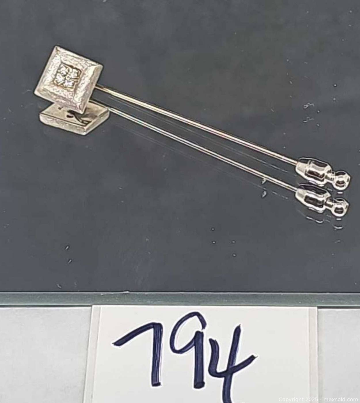 14k gold diamond hat stick pin | Maxsold