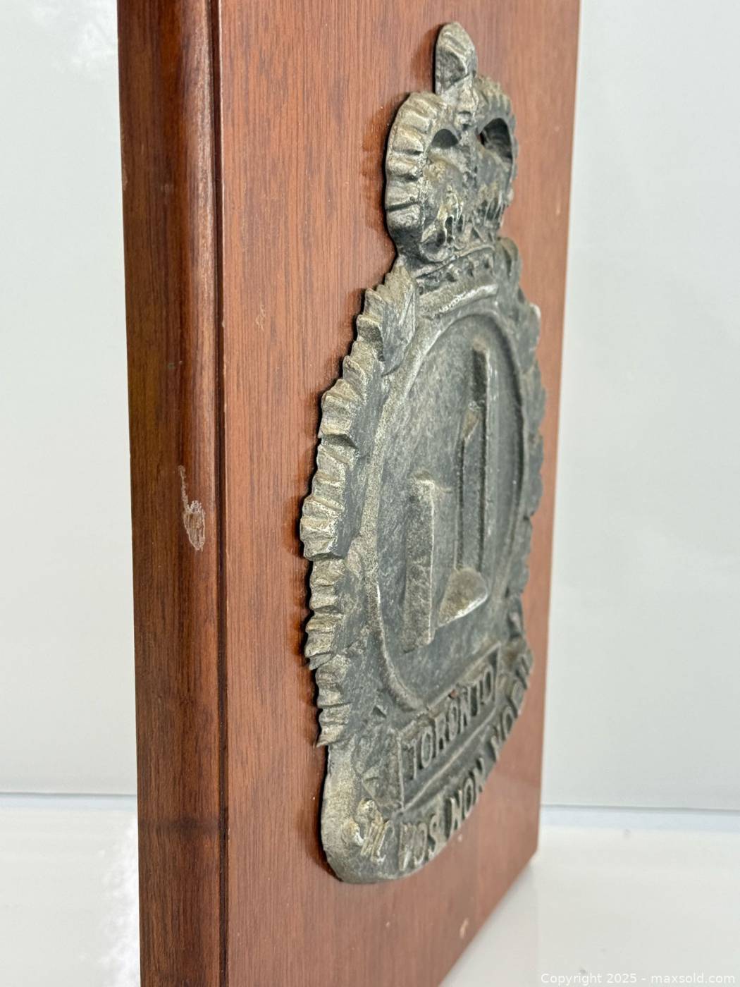 Vintage Toronto Scottish Regiment plaque | Maxsold