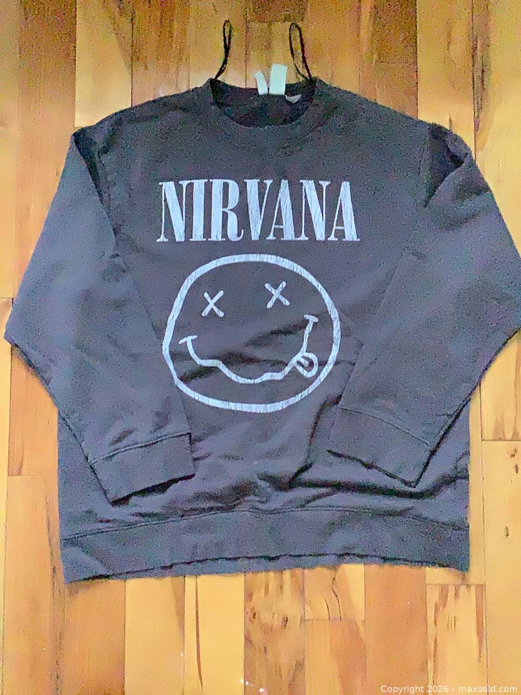 Nirvana long sleeve sweatshirt size S | Maxsold