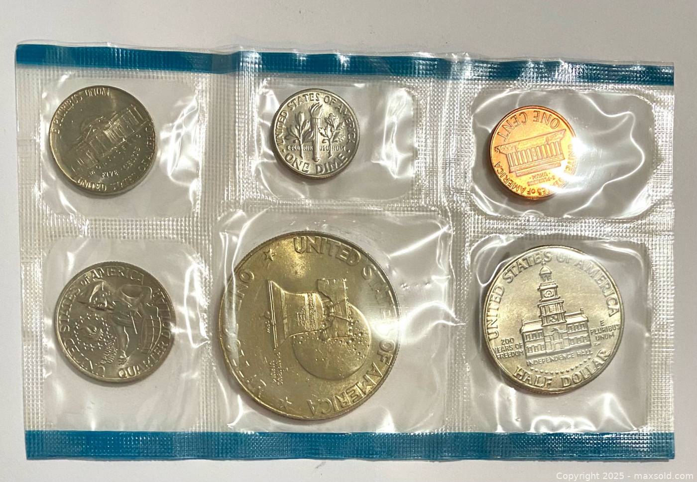 1975 US Mint Uncirculated Coin Set | Maxsold