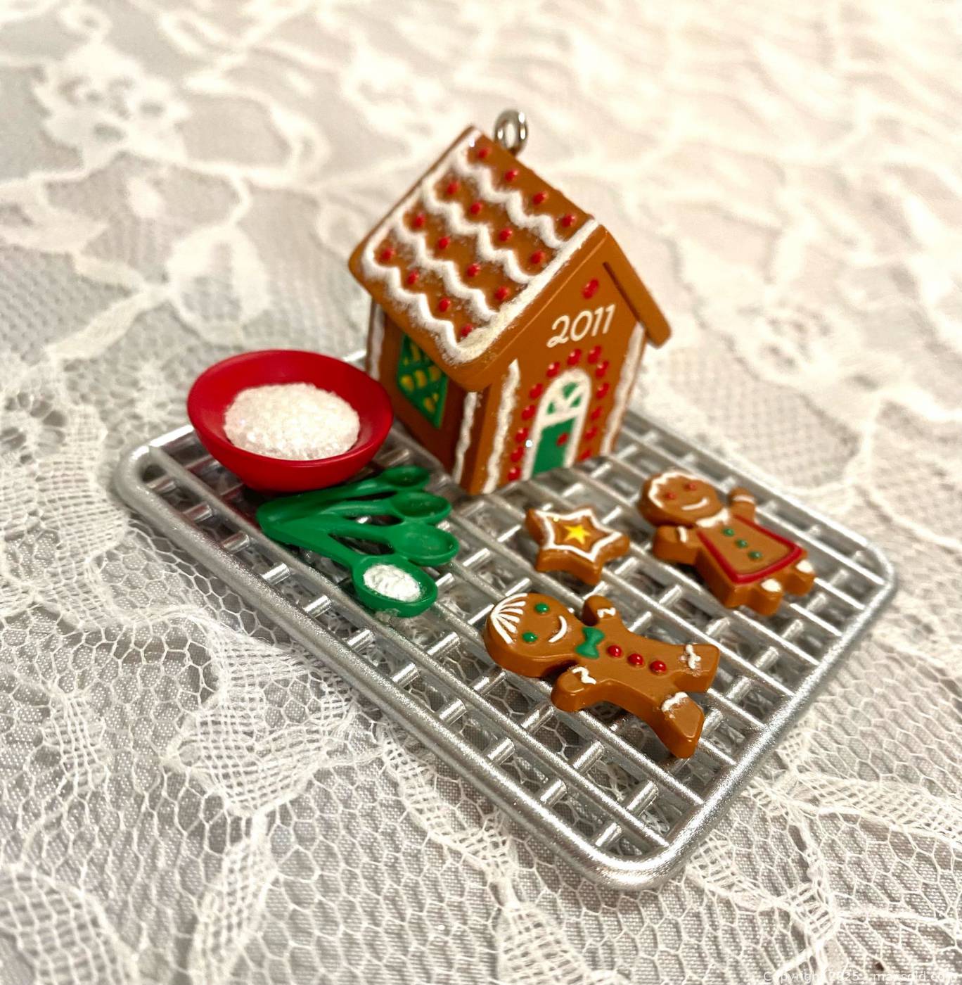 Hallmark Keepsake 2011 Season's Treatings miniature ornament | Maxsold
