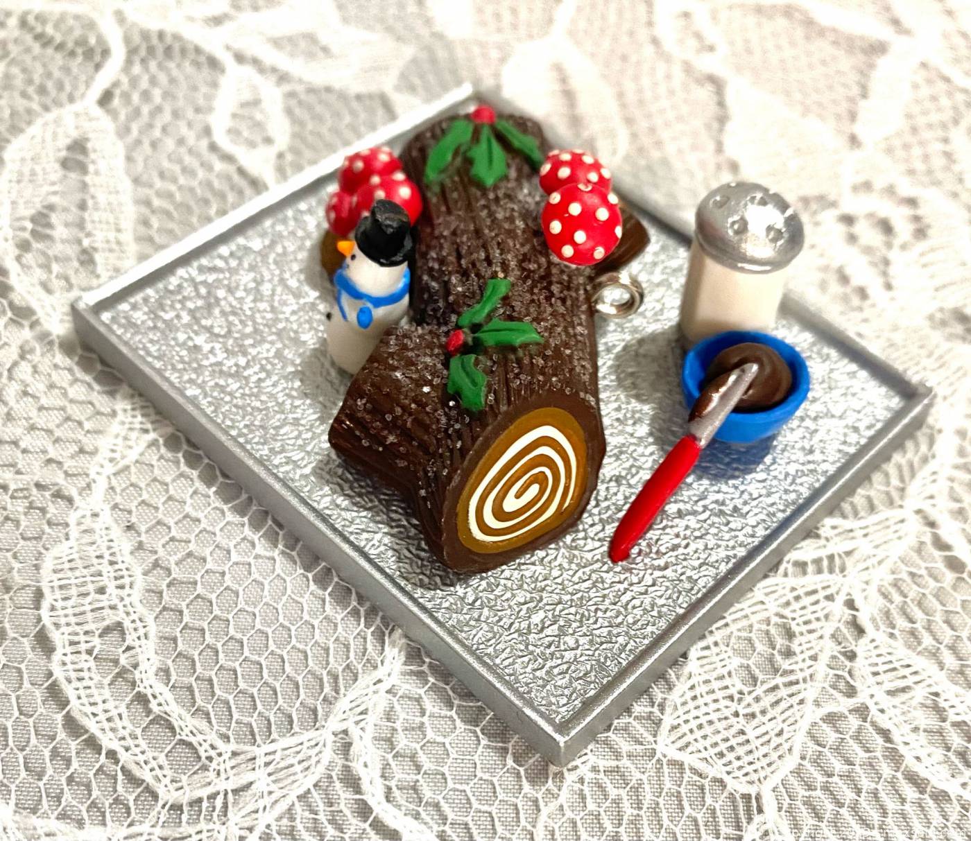 2013 Hallmark Keepsake Yummy Yule Log miniature ornament | Maxsold