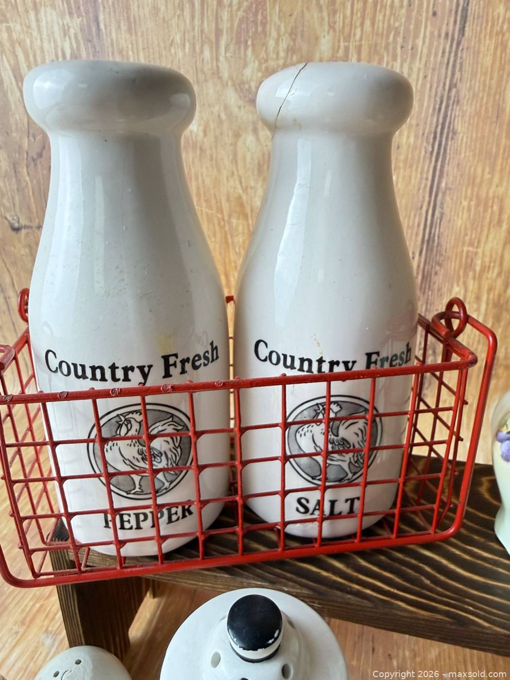 Vintage mixed salt and pepper shakers lot, 13 pieces | Maxsold