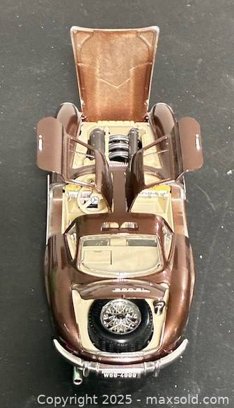 1:18 Scale 1954 Mercedes-Benz 300 SL Diecast | Maxsold