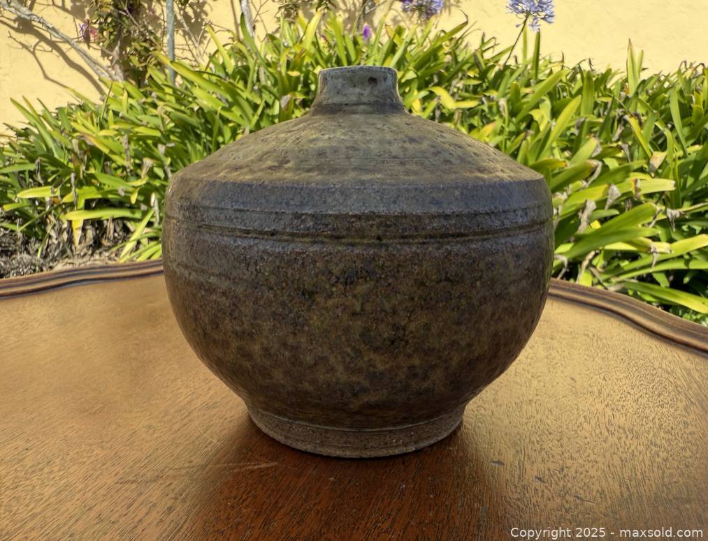 Vintage stoneware narrow-mouth pitcher | Maxsold