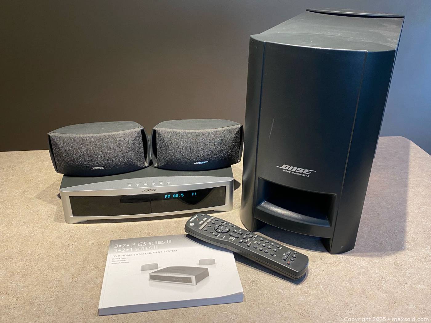 Bose 3•2•1 GS Series III Home Entertainment System | Maxsold