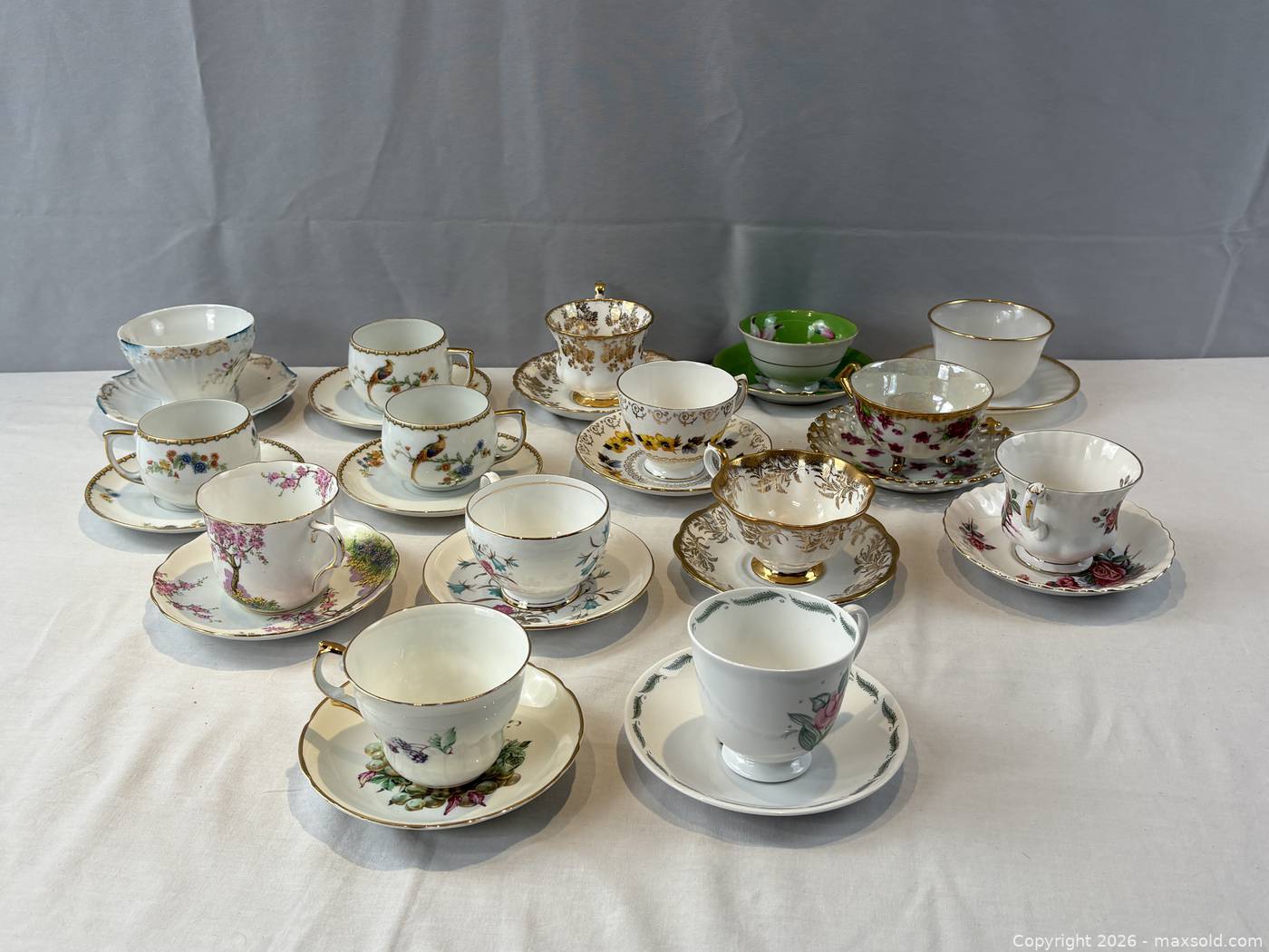 15 porcelain teacup and saucer sets | Maxsold