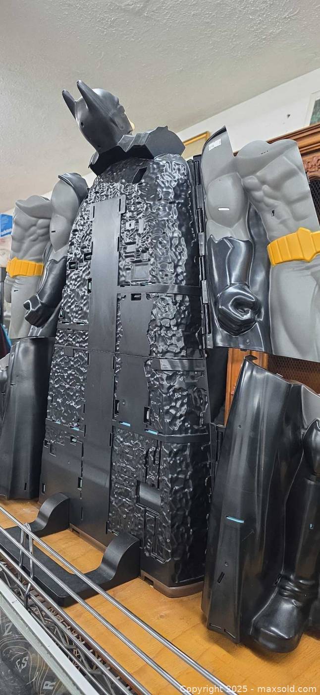 3-Foot Batman Batcave Folding Playset | Maxsold