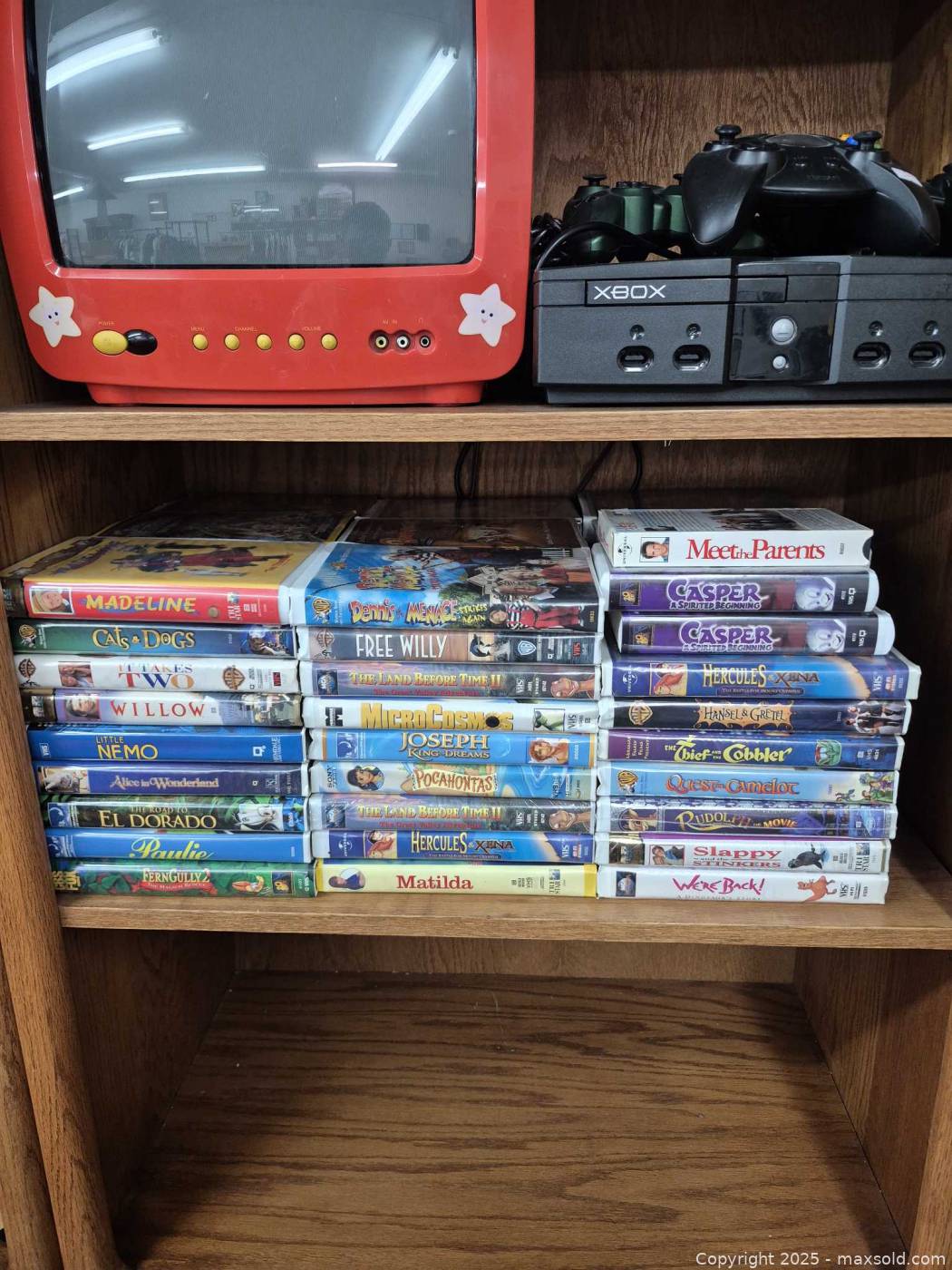 83 kids and cartoon VHS tapes | Maxsold