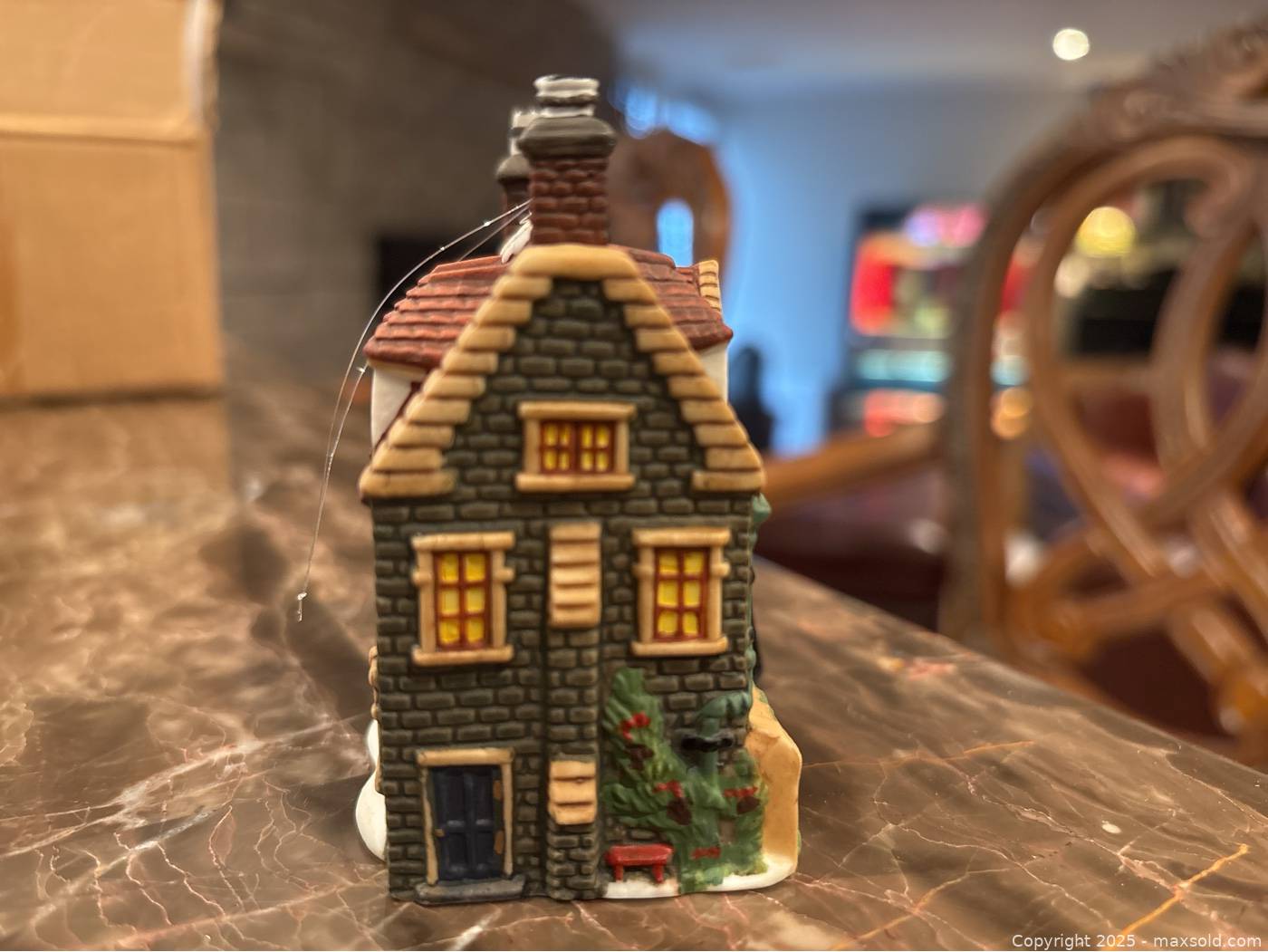 Department 56 Dickens Dedlock Arms Ornaments 14 | Maxsold