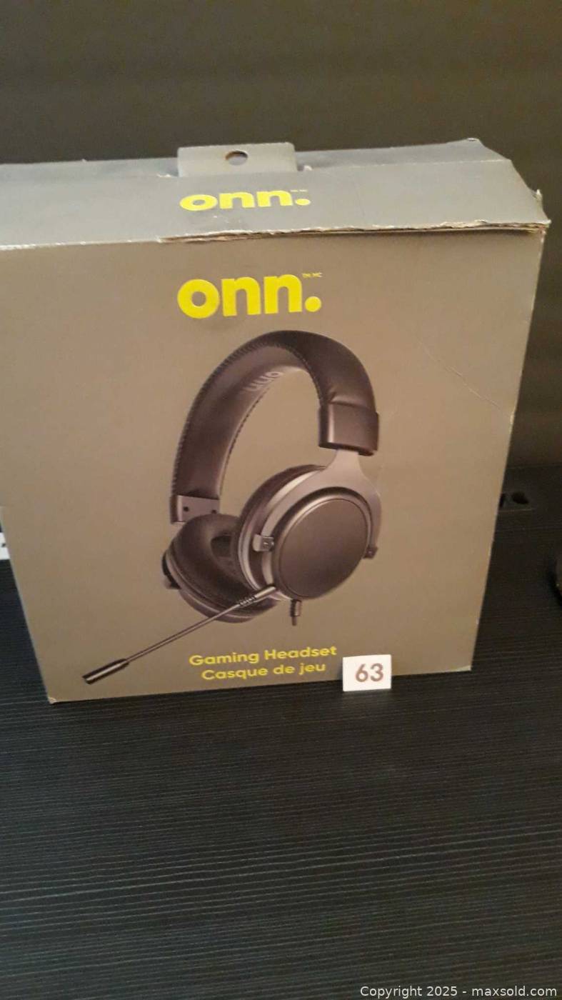 onn wired gaming headset new in box | Maxsold