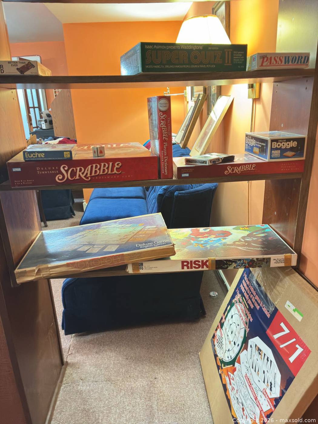 8 Vintage Board Games And Dictionary | Maxsold