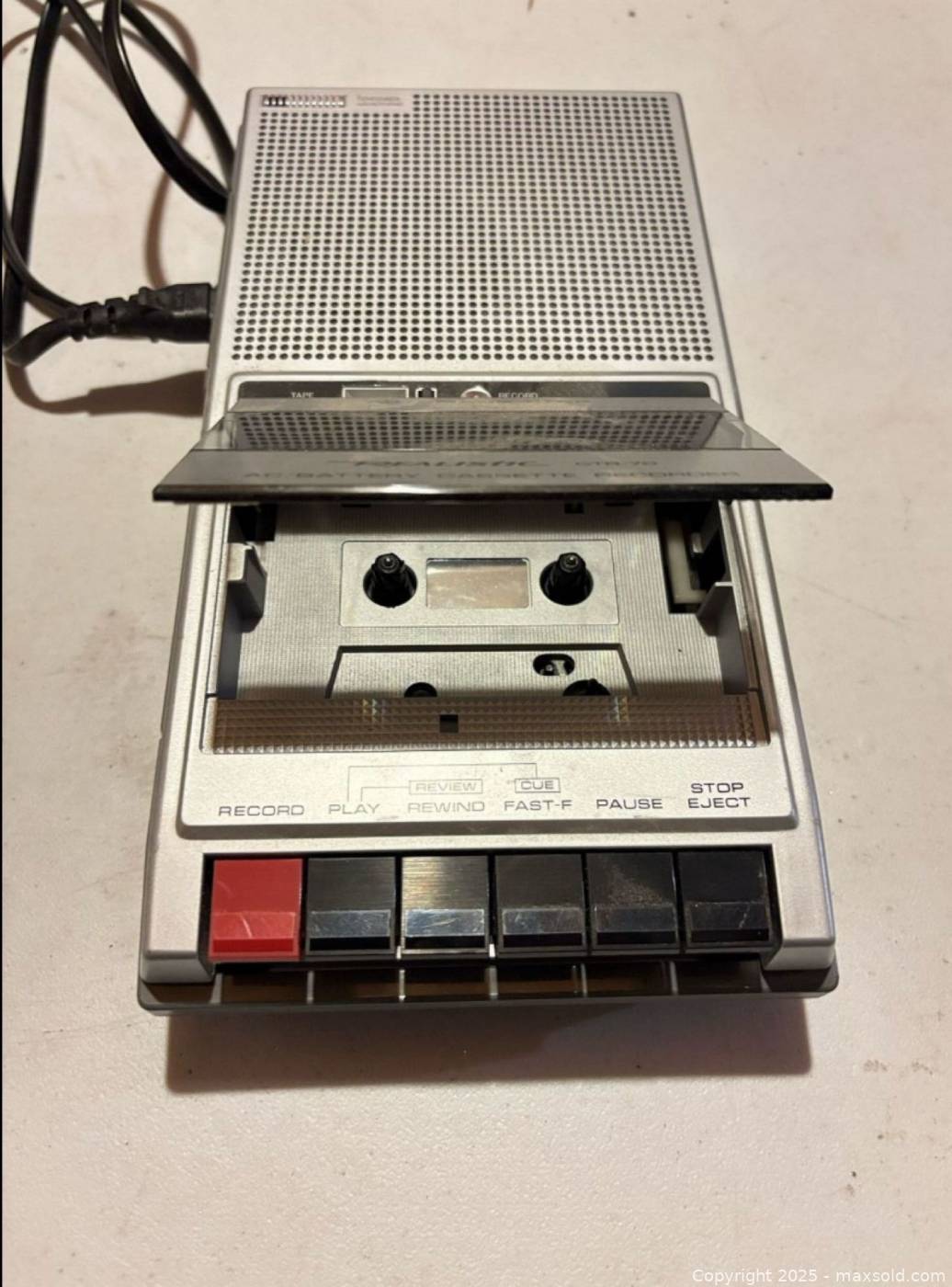 Realistic CTR-70 portable cassette recorder/player with AC cord and ...