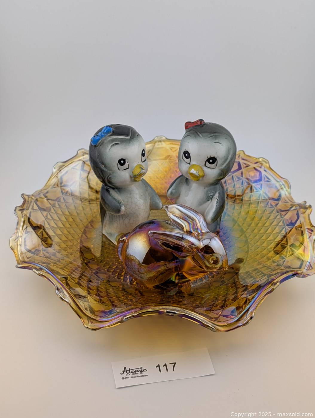 Indiana Carnival Dish, Rabbit & Penguins | Maxsold