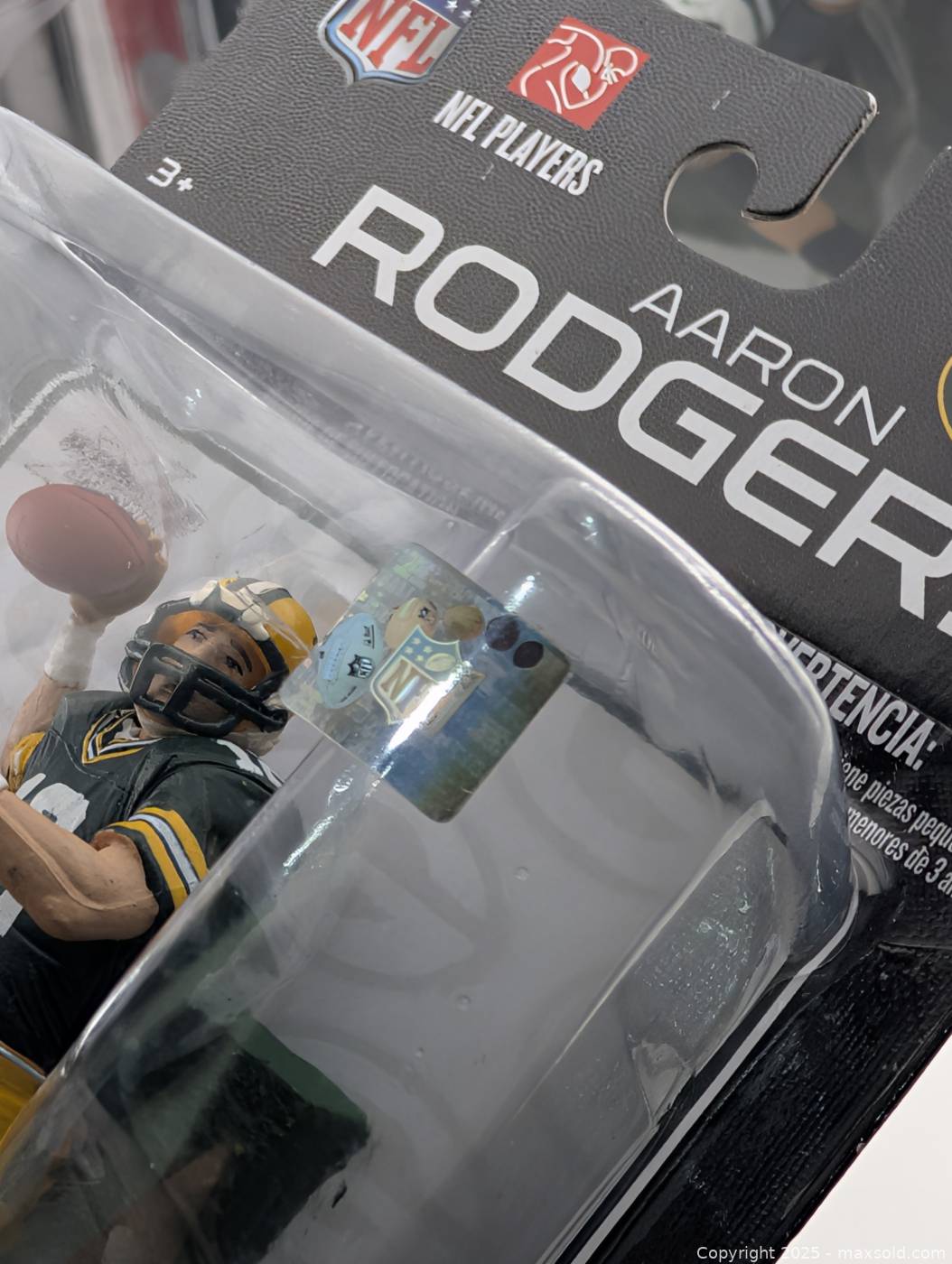 McFarlane NFL action figures Aaron Rodgers Tony Romo Kevin Mawae | Maxsold