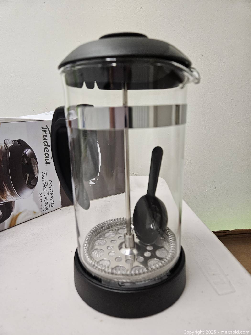 Trudeau 34 oz French press coffee maker | Maxsold