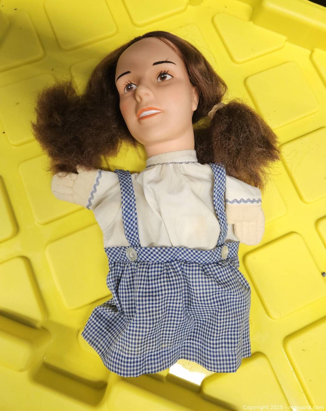 Dorothy cloth hand puppet 1988 | Maxsold