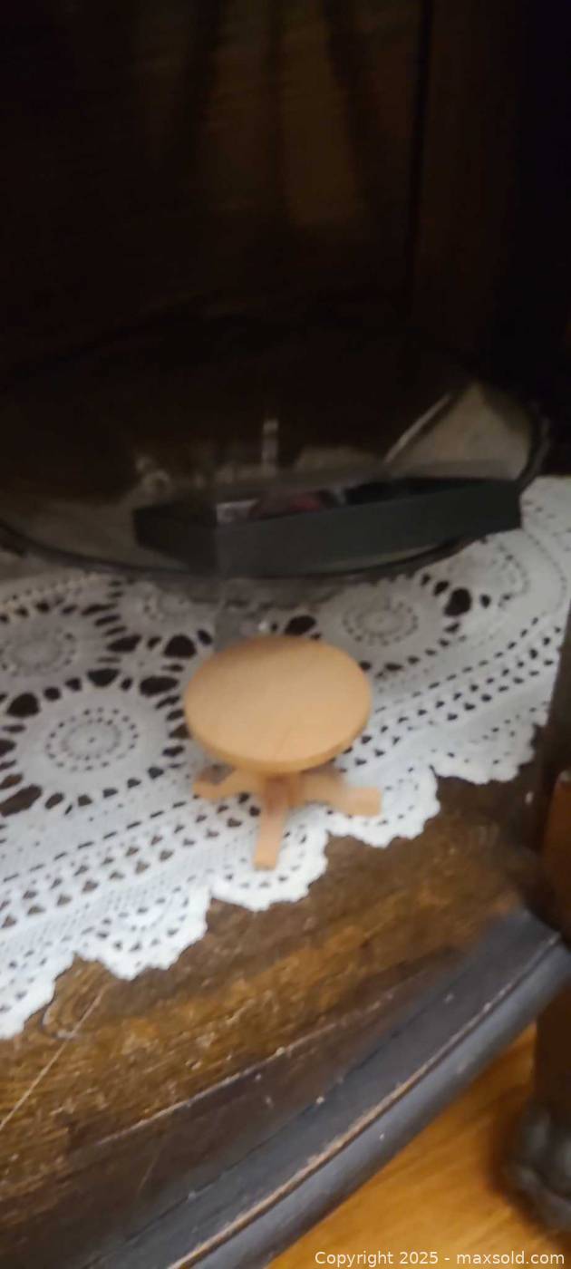 Teleflora bone china teapot & green pressed glass plate | Maxsold