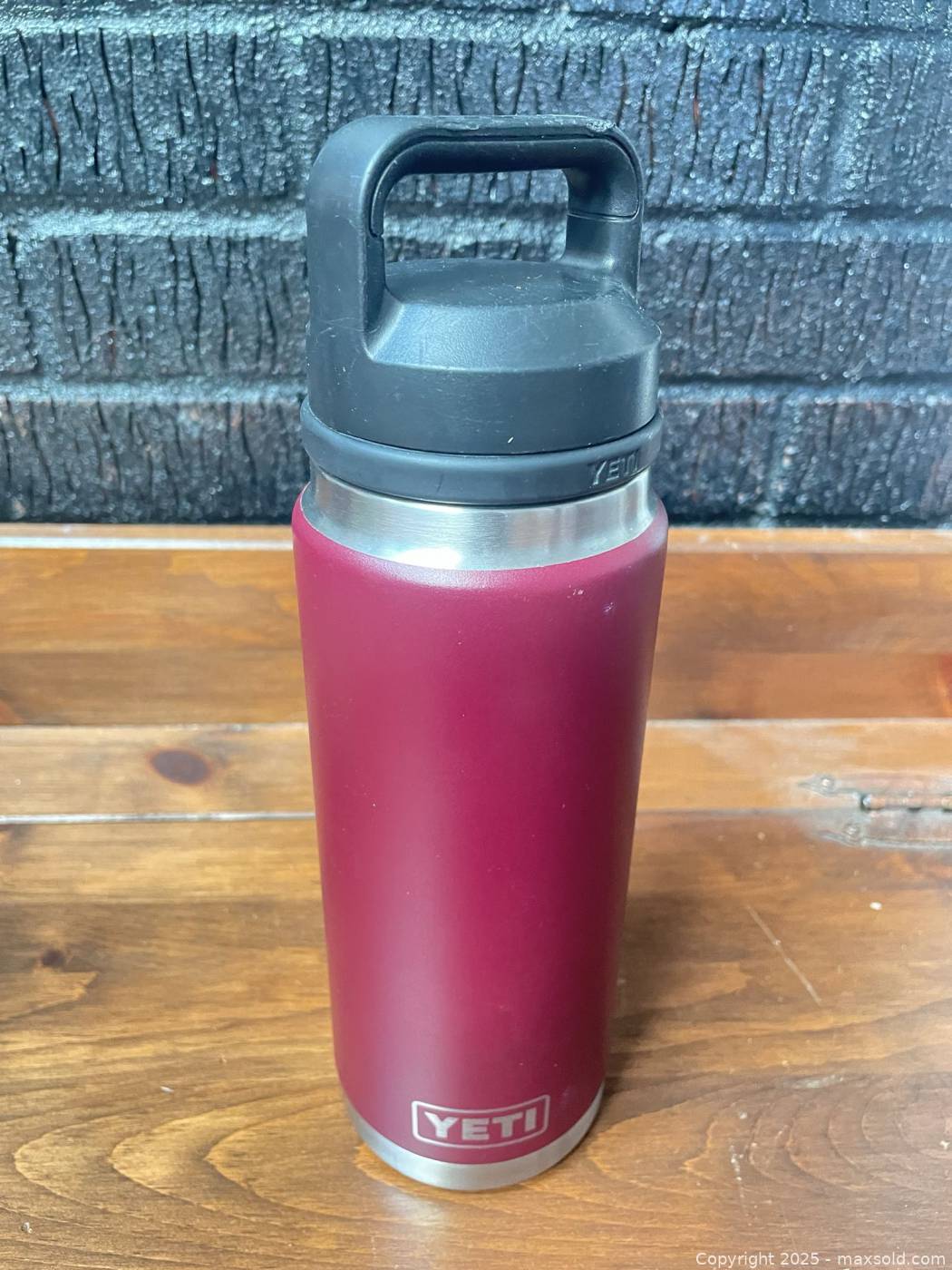 YETI Rambler 26oz insulated bottle | Maxsold