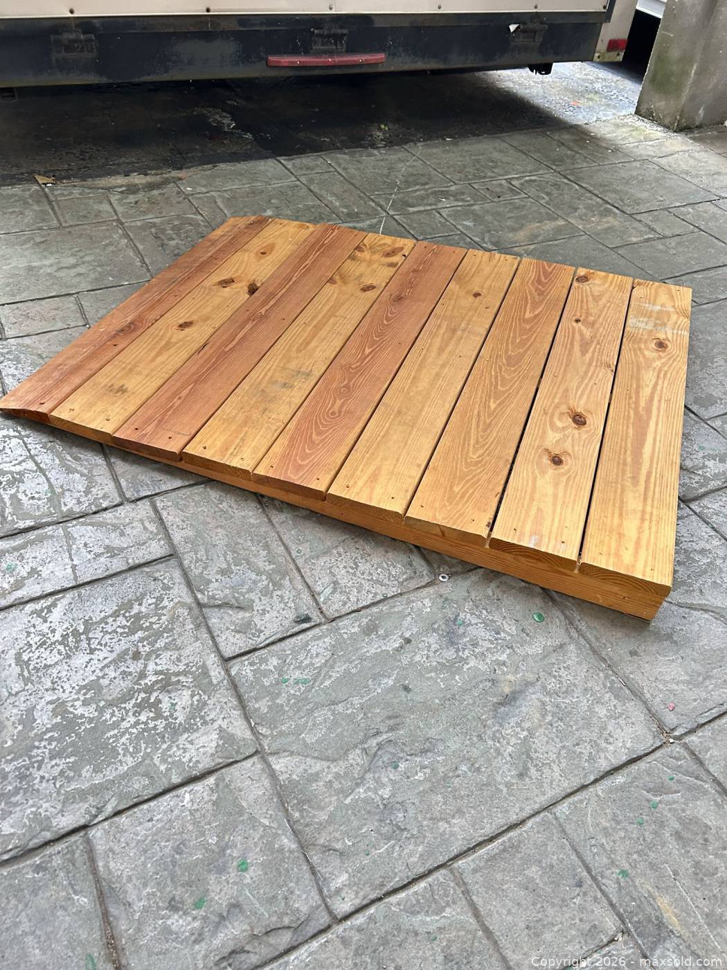 Wooden wheelchair ramp 4 ft x 3 ft | Maxsold