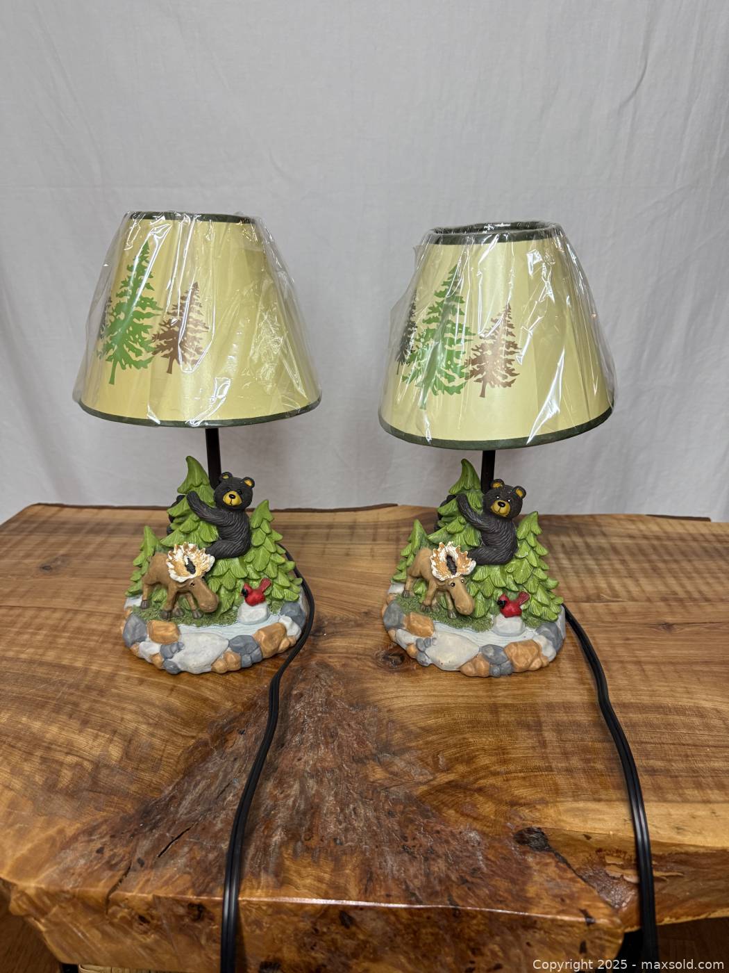 Pair forest themed resin night lamps | Maxsold