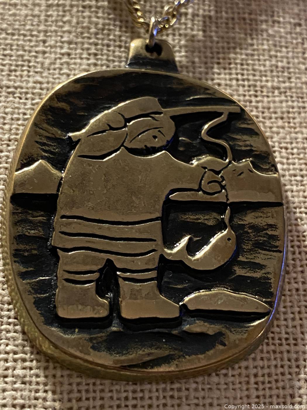 Vintage Inuit Fisherman Pendant Necklace | Maxsold