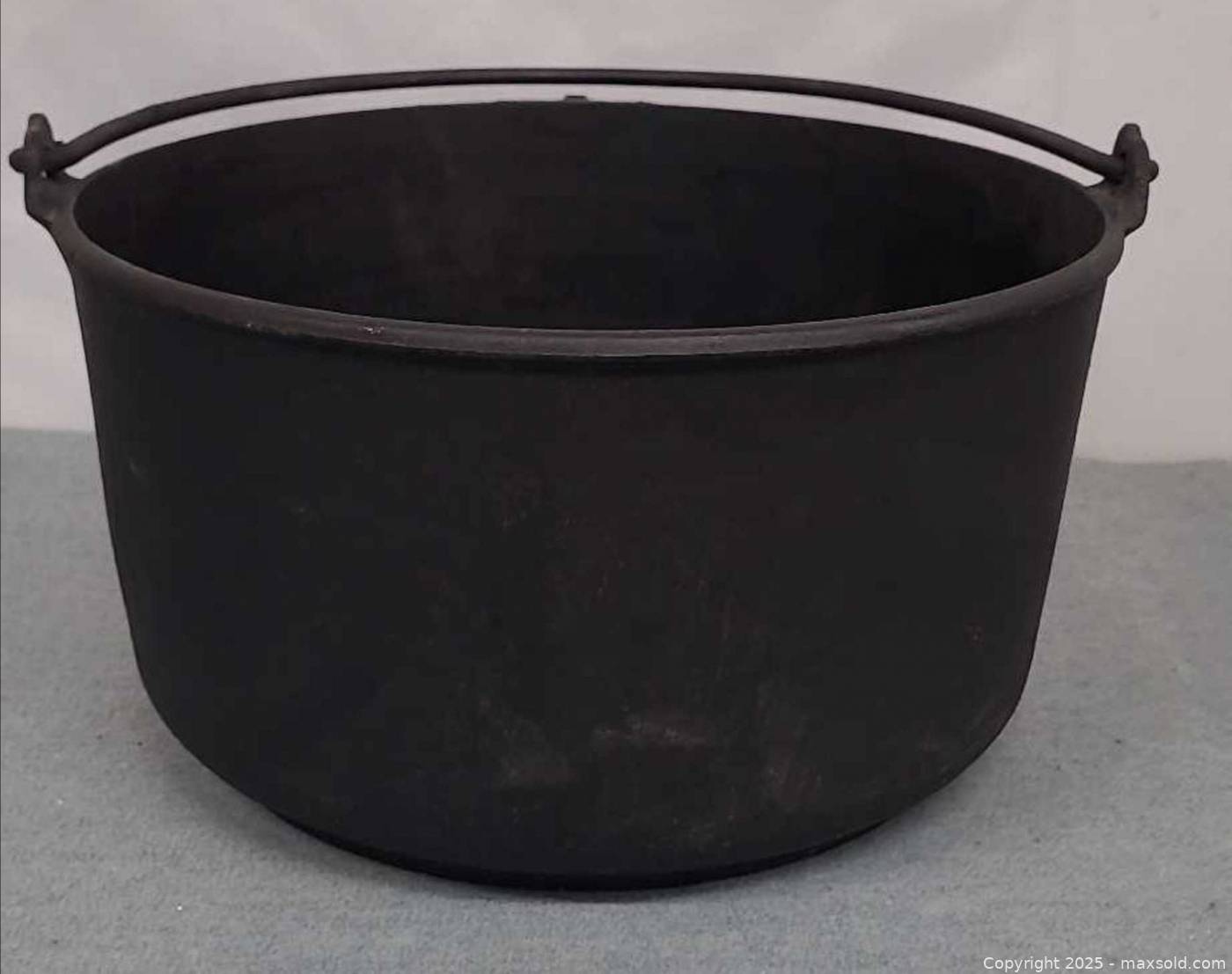 Vintage Cast Iron Cauldron & Copper-Plated Bucket | Maxsold