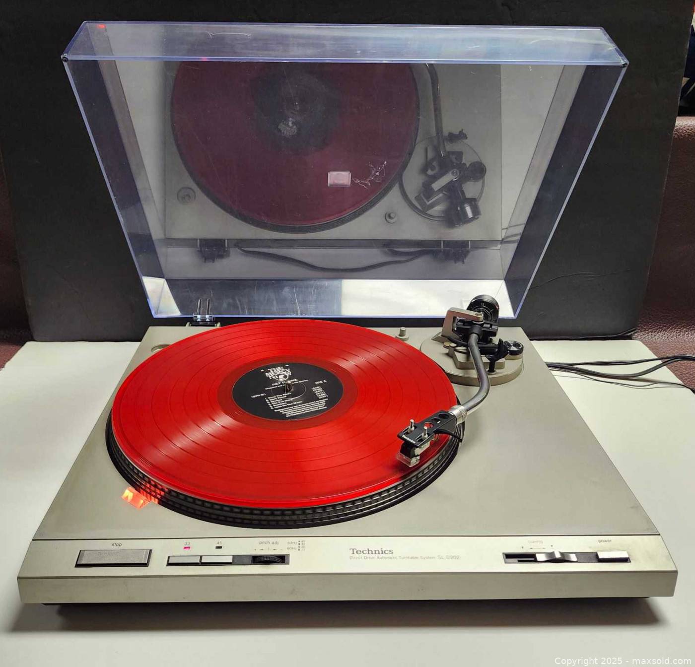 Technics SL-D202 Direct-Drive Turntable | Maxsold