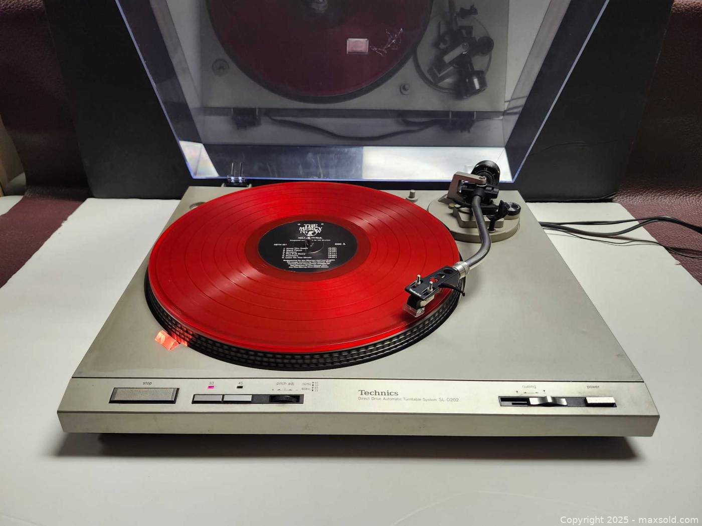 Technics SL-D202 Direct-Drive Turntable | Maxsold