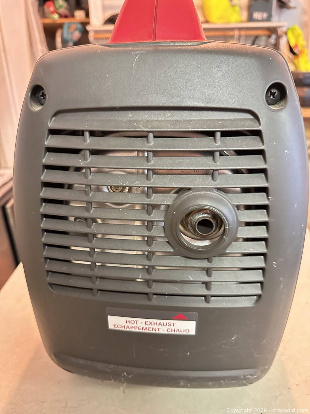 Honda EU2000i portable inverter generator | Maxsold