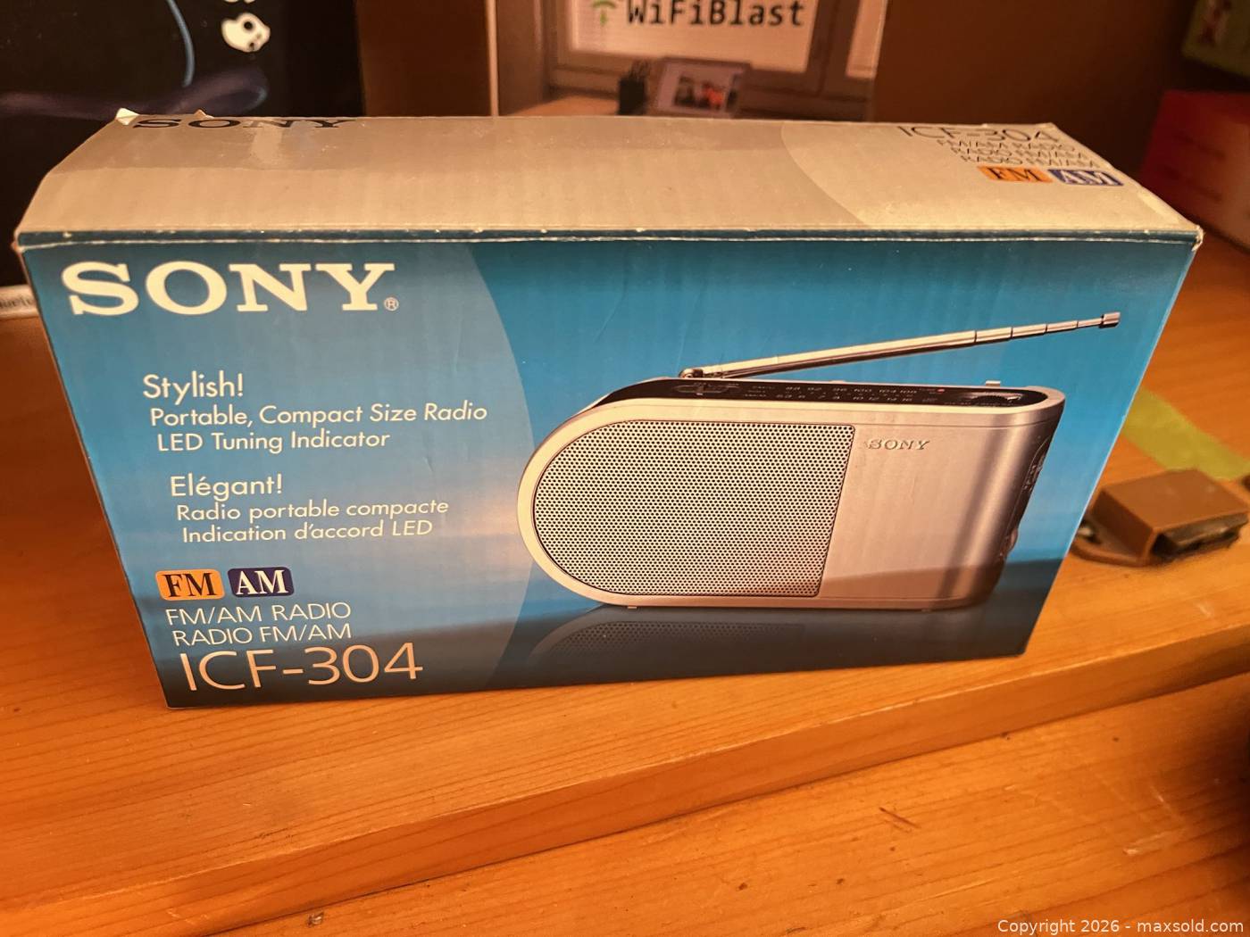 Panasonic Shock Wave CD Player Samsung SSD Sony ICF-304 Radio ...