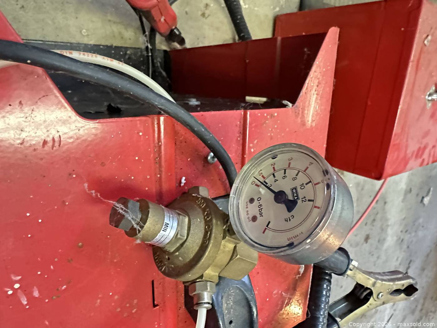 Astro PowerMIG 110 MIG welder with accessories | Maxsold