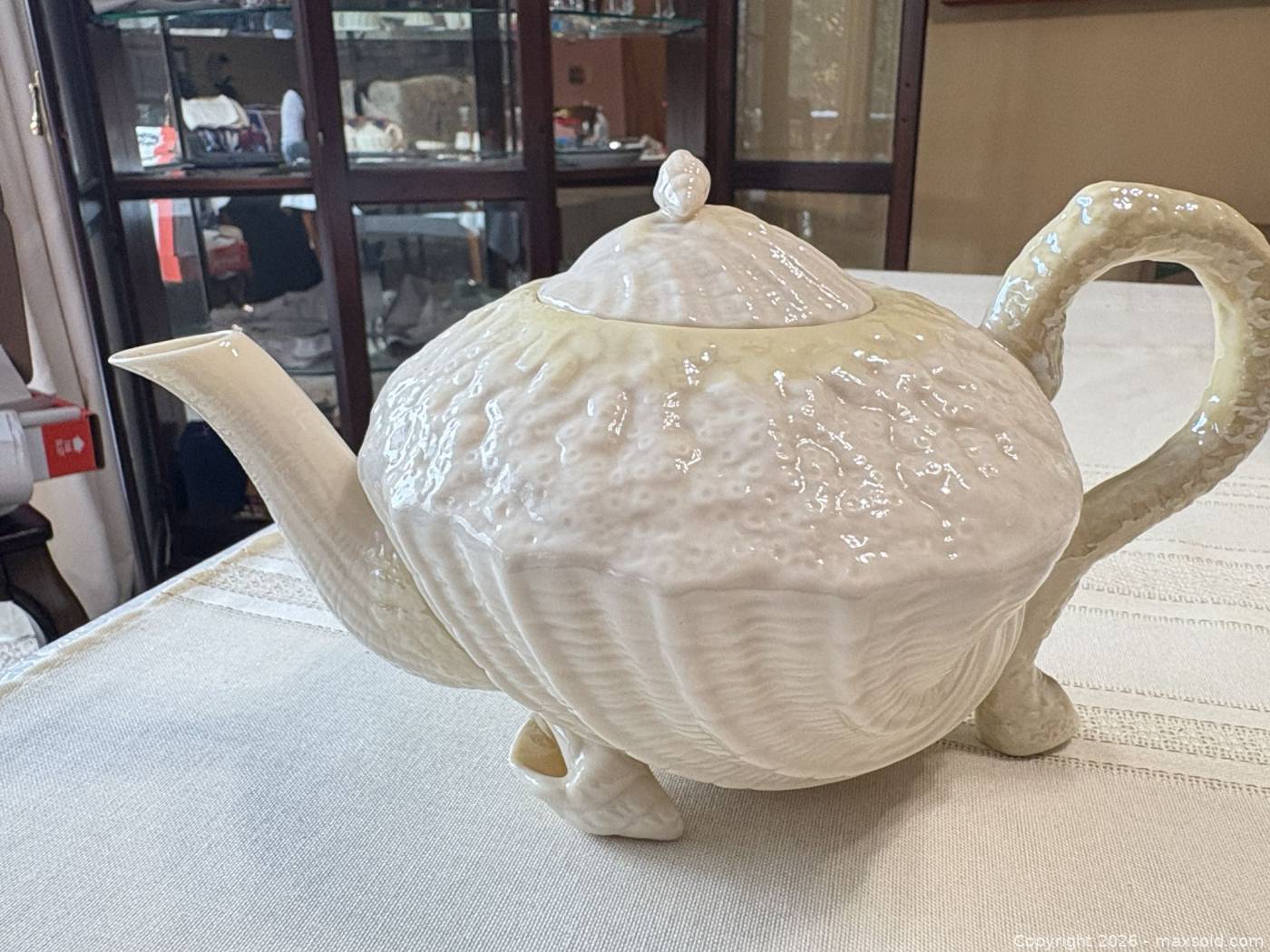 Belleek Neptune cream glazed porcelain tea set 3-piece | Maxsold