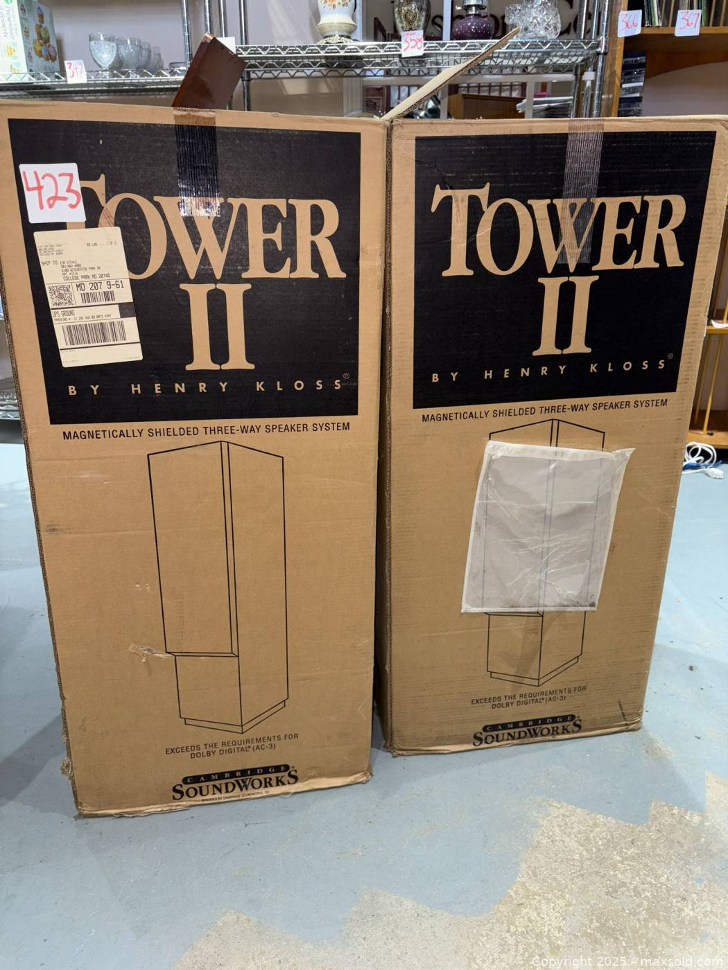 Cambridge SoundWorks Tower II floorstanding speakers pair | Maxsold