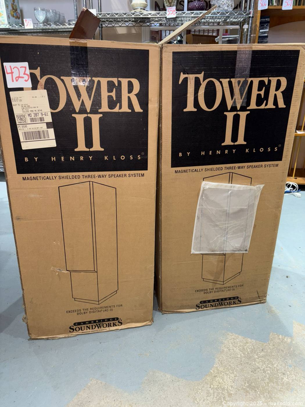 Cambridge SoundWorks Tower II floorstanding speakers pair | Maxsold